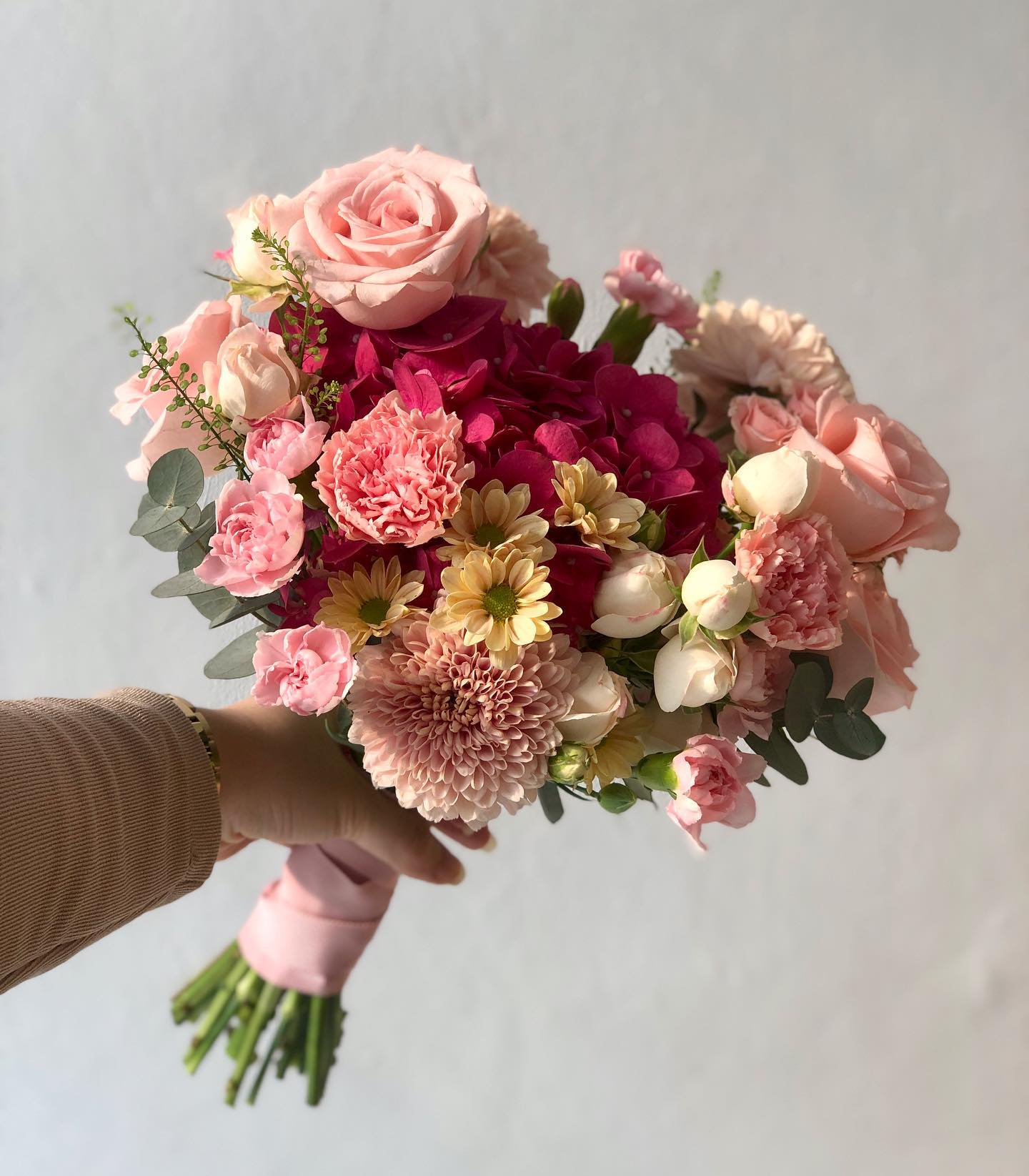 Mix Hydrangea Pink Bridal Bouquet – lyellfleuri